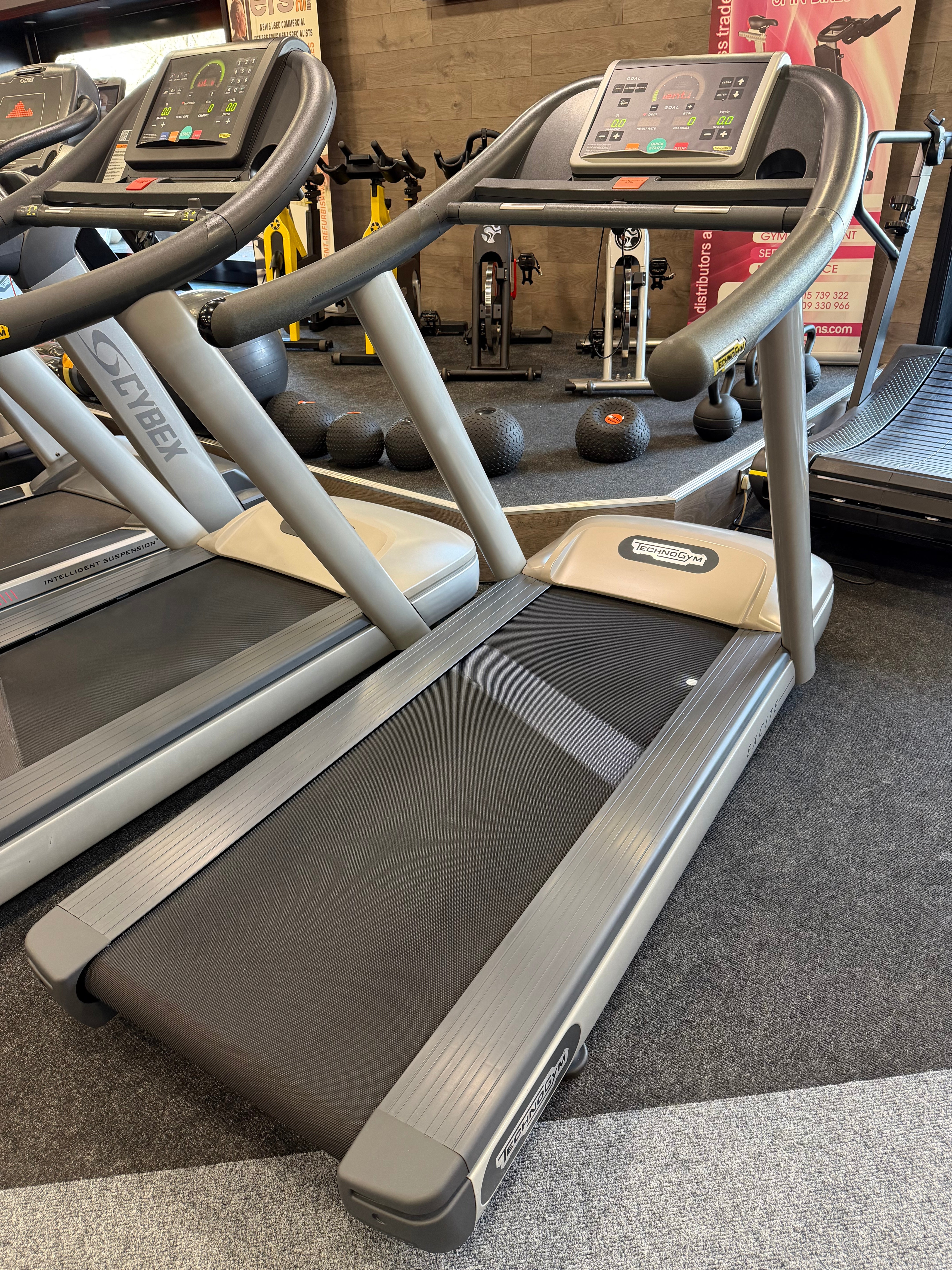 TECHNOGYM JOG 700 LED – EFSNI LTD